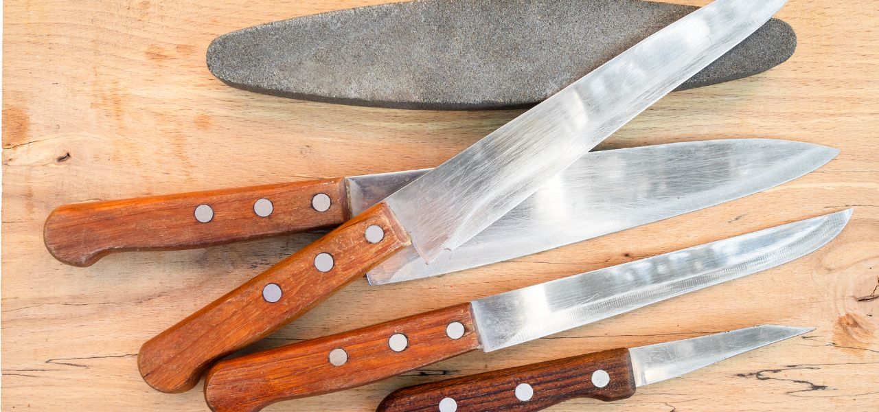 Affilatura Coltelli con Pietra: Guida Pratica